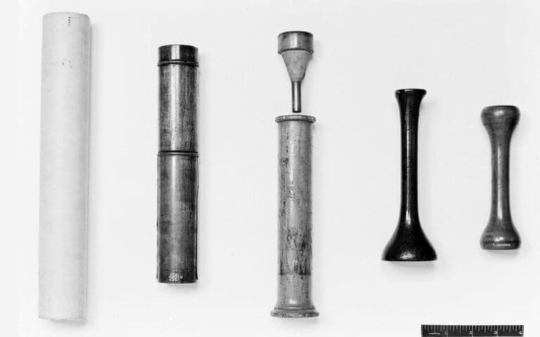 En 1816, René Laennec révolutionne la médecine avec l'invention du ...